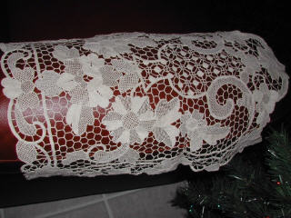 Lace-Parasols: Venice Lace Sofa Handle Cover - Set of 2